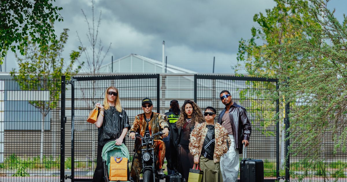 AZC Gouden Bergen — Grande Loge | Theater Rotterdam